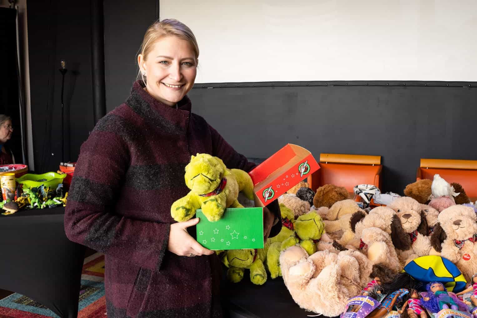 Operation Christmas Child Sending 200 Millionth Shoe Box to Child in ...